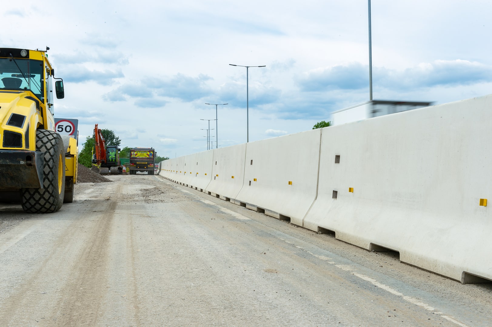 REBLOC RB140SFS temporary concrete barrier system