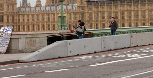 Zoneguard energy absorbing steel road safety barrier