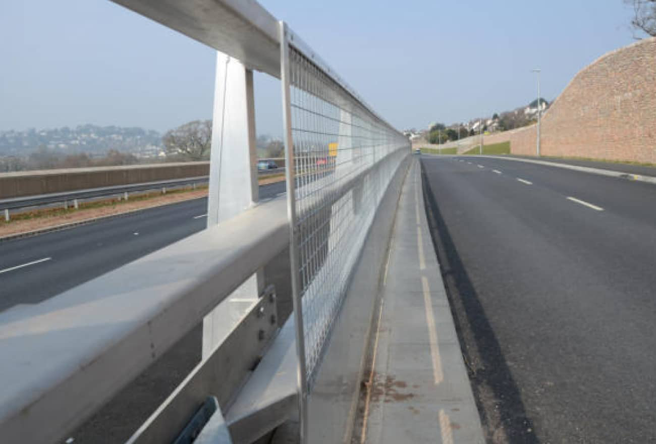 VGAN 500 - Aluminium bridge parapet